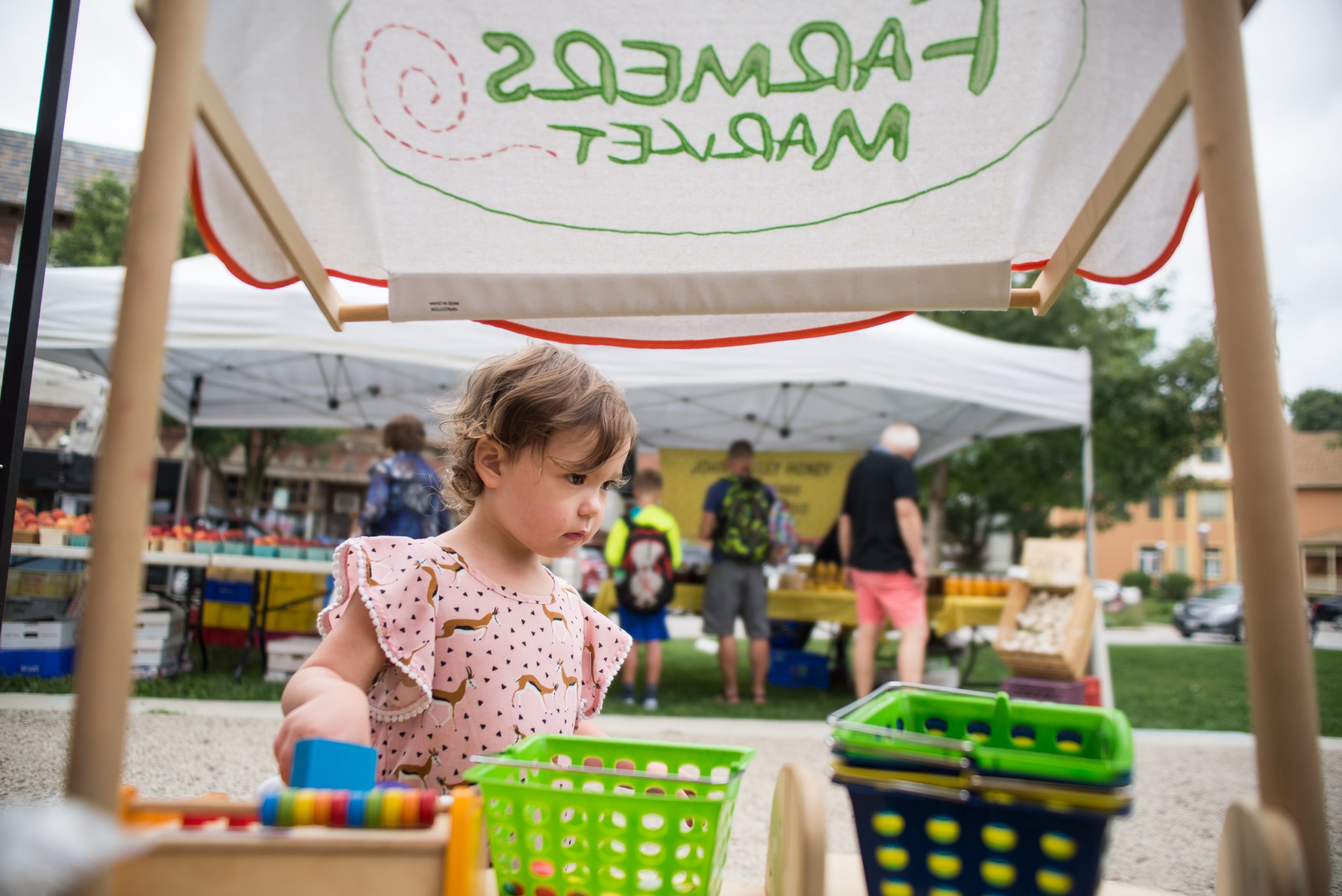 Riverside Farmers Market photo gallery - Riverside-Brookfield Landmark