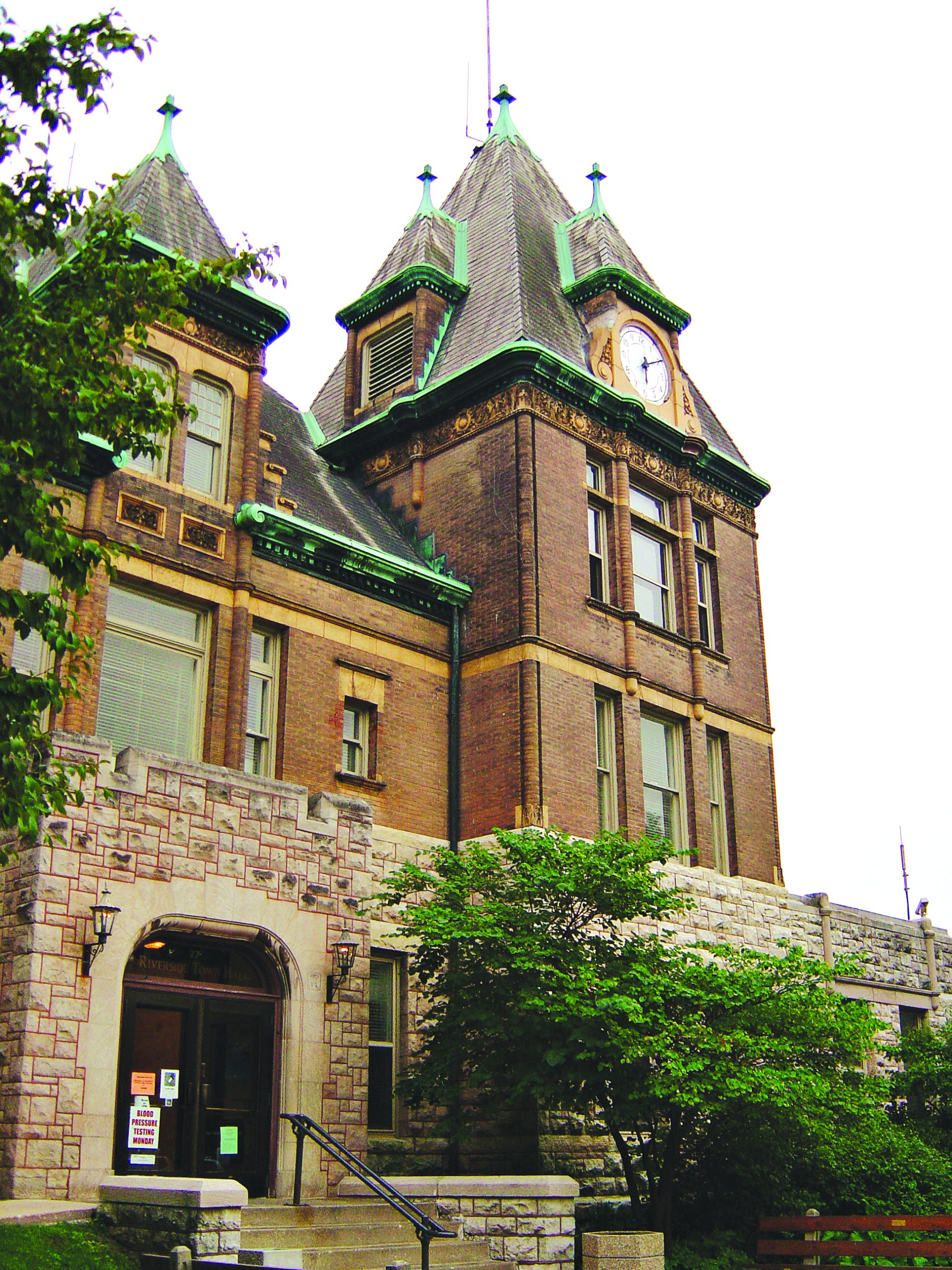 Riverside trustees eye future funding for facilities, streets ...