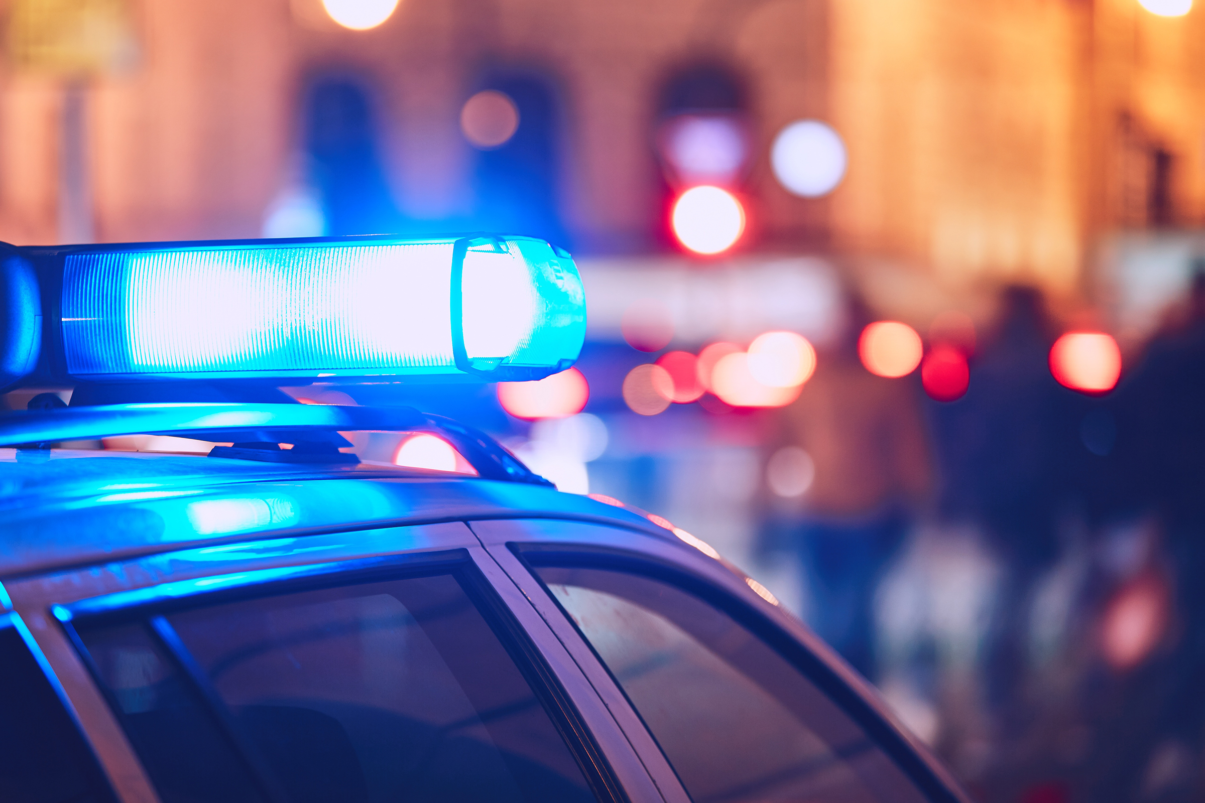 Police respond to struck vehicle - Riverside-Brookfield Landmark