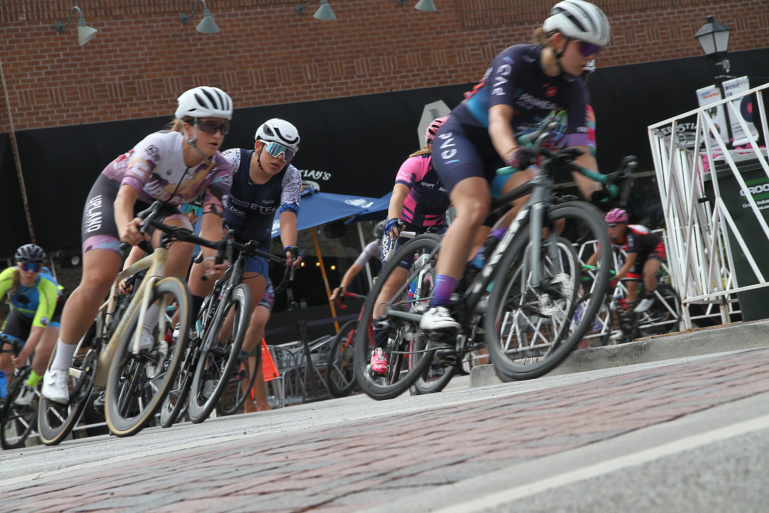 Pro bike race returns courtesy of Cycle Brookfield - Riverside ...