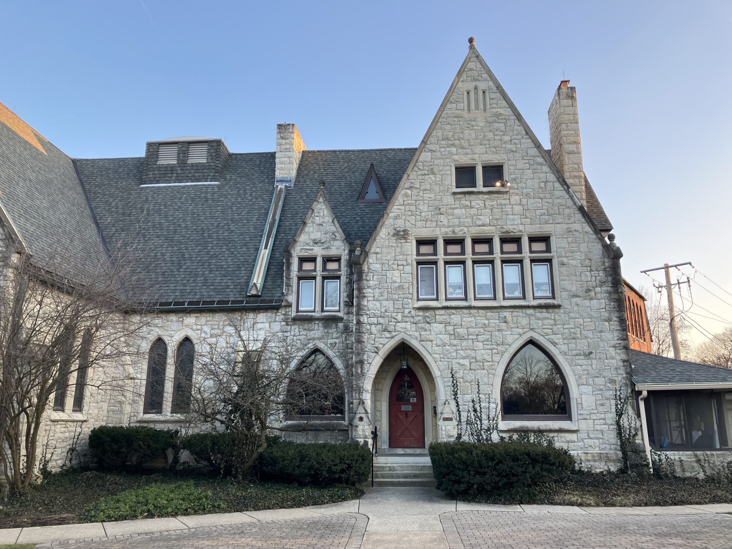 Riverside Presbyterian Church offers housing to migrant family ...