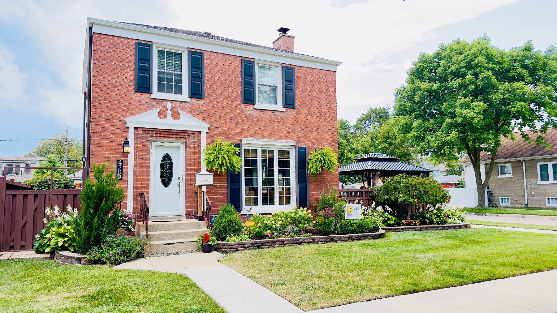 Brookfield recognizes resident garden for excellence - Riverside ...