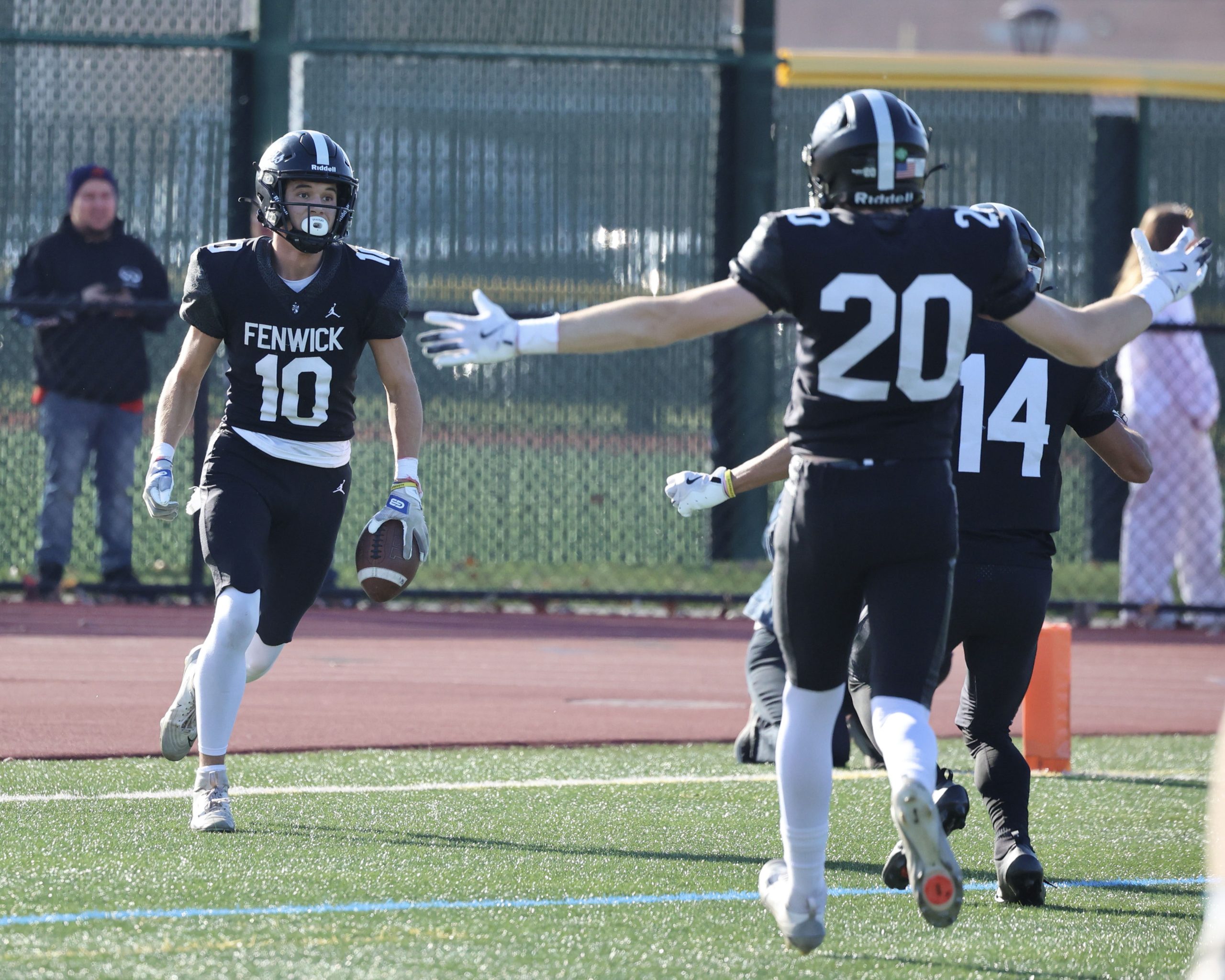 Nazareth, Fenwick football to meet in Class 6A semifinals - Riverside ...