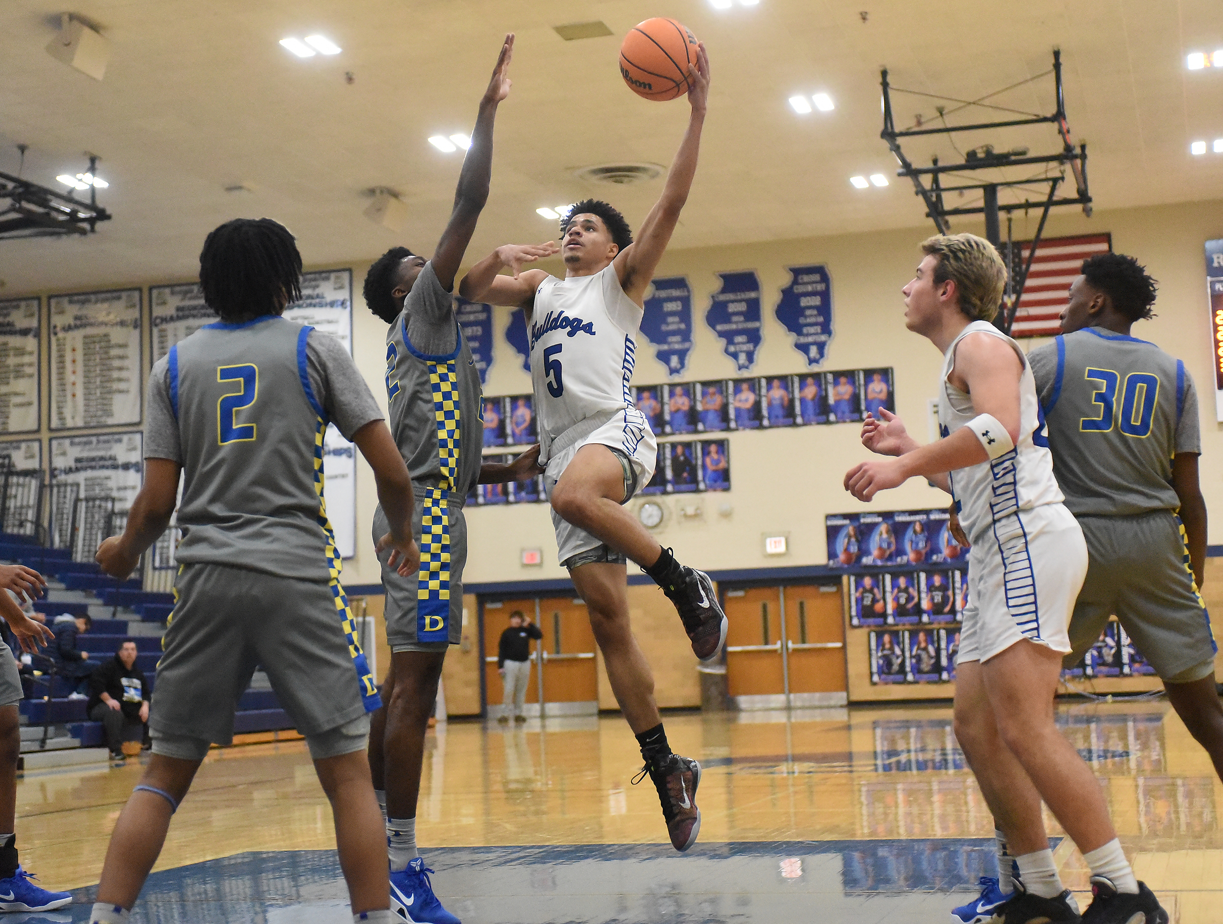 Mercer keeps moving up RBHS record board - Riverside-Brookfield Landmark
